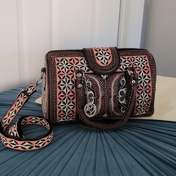 Bags | New Banda Bag Gusi Nano Crossbody | Poshmark
